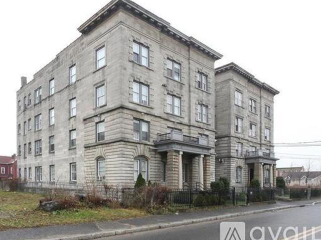 3 BR, 1 BA Apartment 40 E Liberty St, Unit 2E, Waterbury, CT 06706