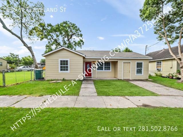 3 BR, 1 BA Apartment 419 W Cleveland St, Baytown, TX 77520