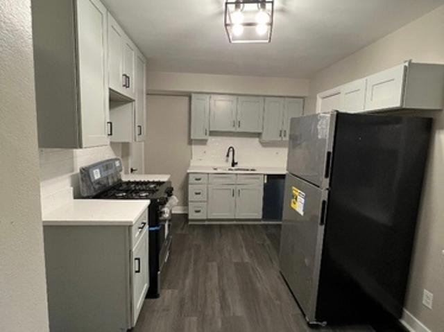 3 BR, 1 BA Apartment 425 427 E Mishawaka Ave, Unit 1, Mishawaka, IN 46545