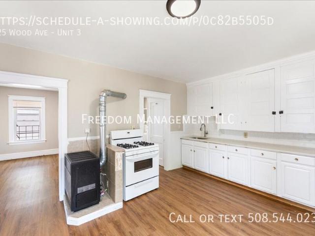 3 BR, 1 BA Apartment 425 Wood Ave, Woonsocket, RI 02895