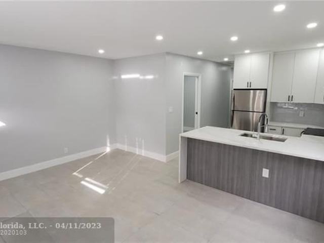 3 BR, 1 BA Apartment 428 Northeast 1st Ave, Fort Lauderdale, FL 33301