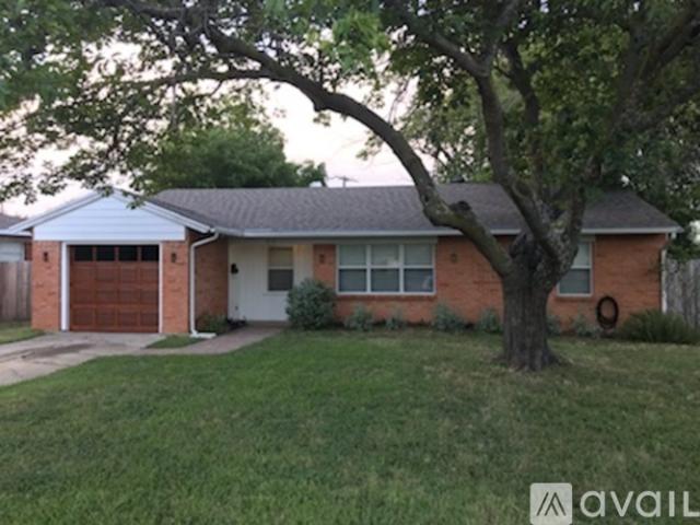 3 BR, 1 BA Apartment 430 Rustic Circle, Richardson, TX 75080