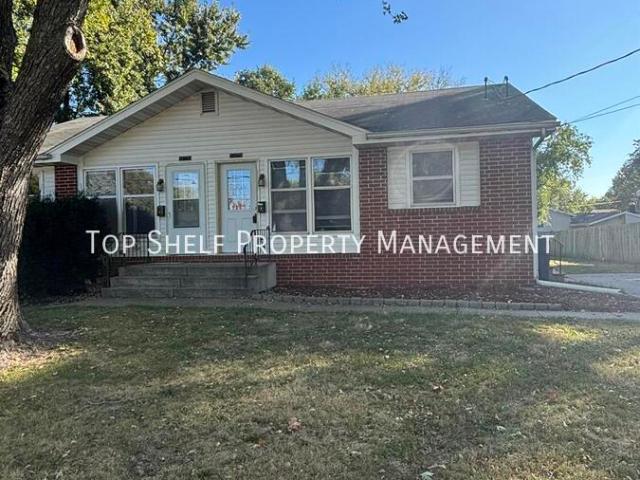 3 BR, 1 BA Apartment 4317 67th St, Urbandale, IA 50322