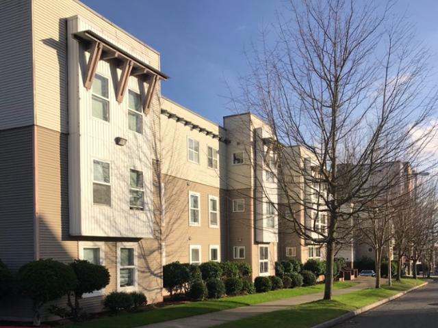 3 BR, 1 BA Apartment 435 Fawcett Ave Tacoma, WA 98402