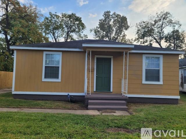 3 BR, 1 BA Apartment 4374 Monroe Avenue, Baton Rouge, LA 70802
