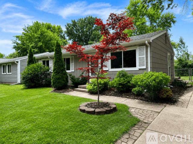 3 BR, 1 BA Apartment 4 Metroview Ct, Ann Arbor, MI 48108