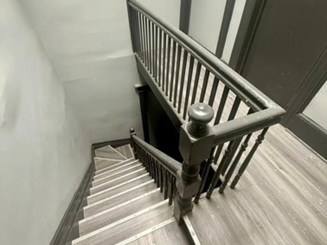 3 BR, 1 BA Apartment 55 Hawkins Street, Unit 2nd or 3rd floor, Newark, NJ 07105
