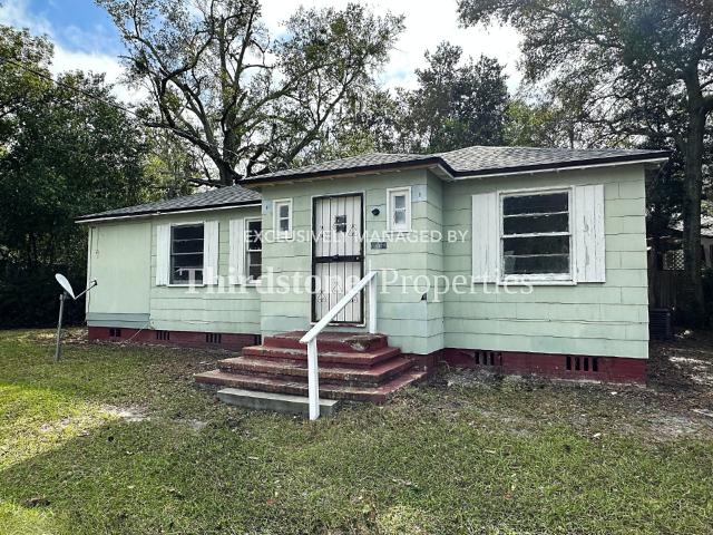 3 BR, 1 BA Apartment 562 West 49th Street, Jacksonville, FL 32208