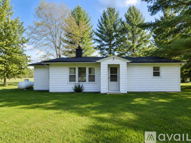 3 BR, 1 BA Apartment 5634 108th Avenue, Pullman, MI 49450