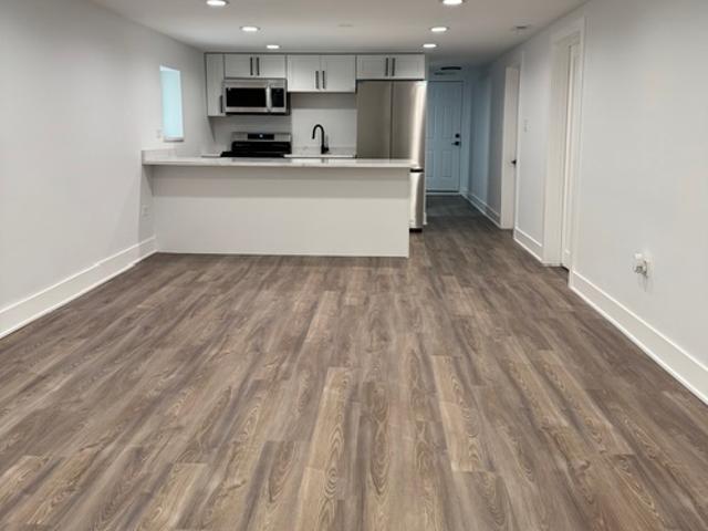 3 BR, 1 BA Apartment 5641 West Windsor Avenue, Unit Garden apartment, Chicago, IL 60630