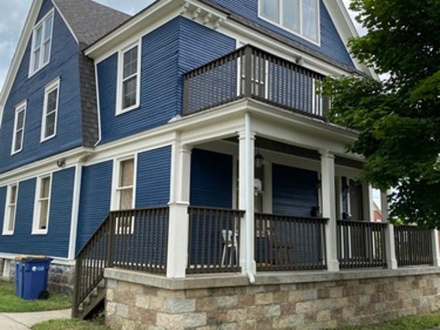 3 BR, 1 BA Apartment 569 Jefferson Avenue Southeast, Unit 1, Grand Rapids, MI 49503
