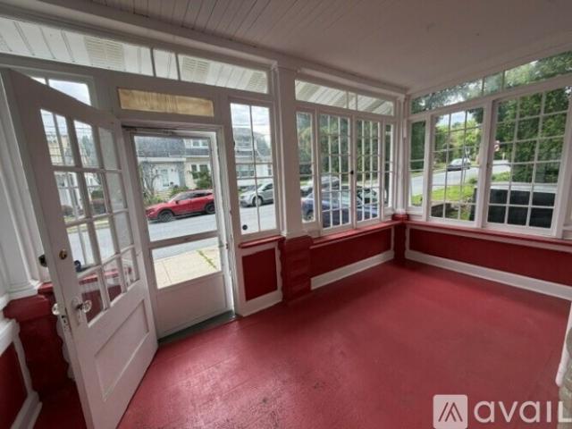 3 BR, 1 BA Apartment 56 Berks St, Easton, PA 18045