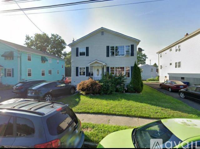 3 BR, 1 BA Apartment 57 Robin Street, Unit 57, Bridgeport, CT 06606