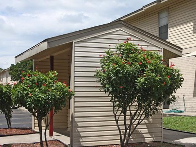 3 BR, 1 BA Apartment 5802 Academy Drive, Corpus Christi, TX 78407