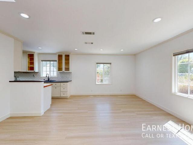 3 BR, 1 BA Apartment 5844 Vesper Avenue, Sherman Oaks, CA 91411