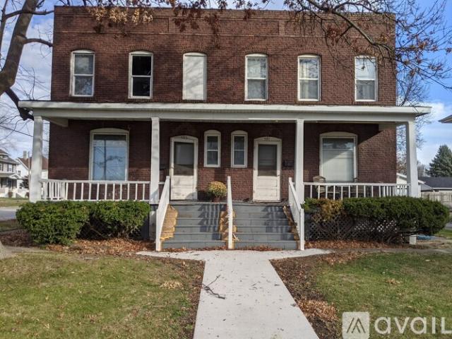 3 BR, 1 BA Apartment 591 Clark St, Unit 591, Galesburg, IL 61401