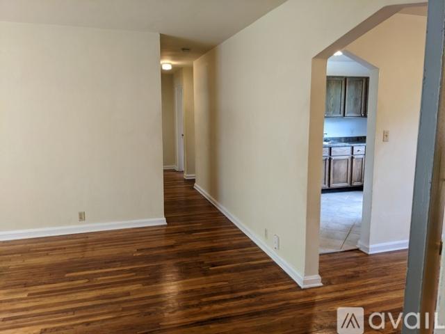 3 BR, 1 BA Apartment 5928 Belmont Avenue, Unit Washer Dryer Hookup, Cincinnati, OH 45224