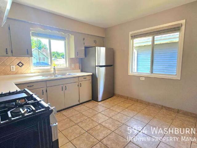 3 BR, 1 BA Apartment 5934 Washburn Ave S, Minneapolis, MN 55410