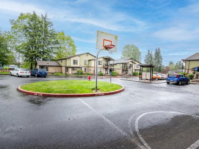3 BR, 1 BA Apartment 500 SW 11th St, Dundee, OR 97115