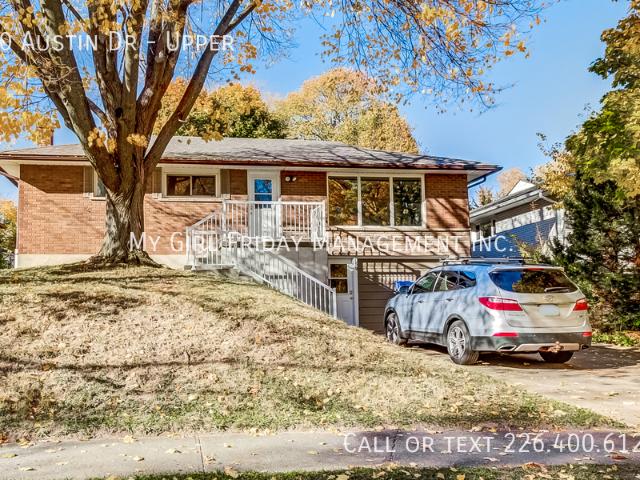 3 BR, 1 BA Apartment 50 Austin Dr, Waterloo, N2L 3Y3