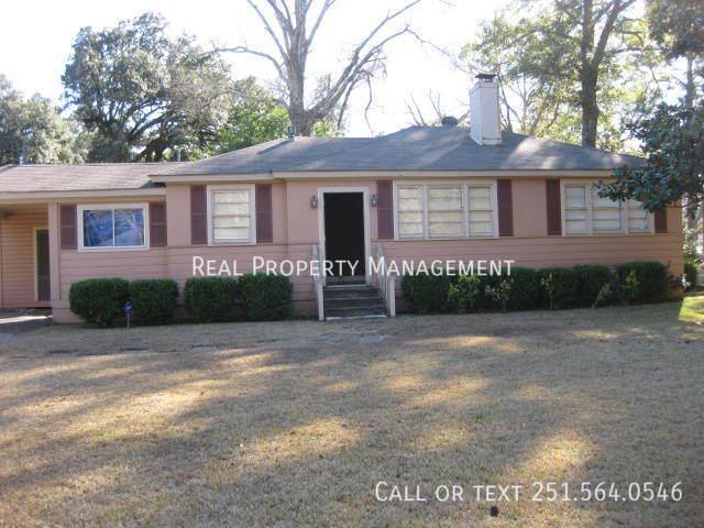 3 BR, 1 BA Apartment 5105 Pineview Lane S, Mobile, AL 36608