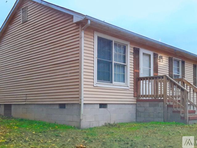 3 BR, 1 BA Apartment 520 Lancaster Creek Rd, Lancaster, VA 22503
