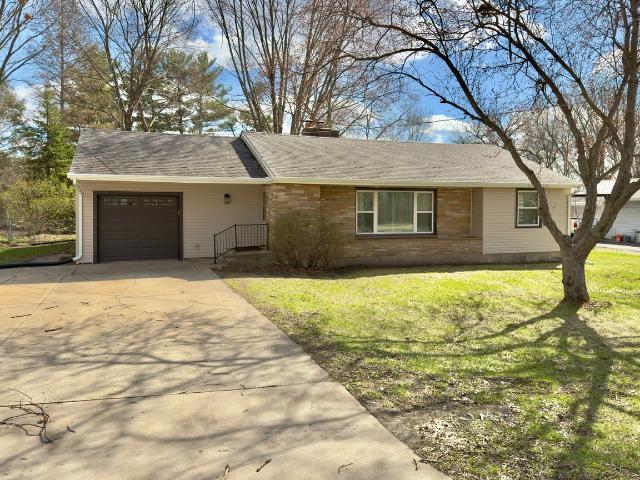 3 BR, 1 BA Apartment 5253 Harlem Rd, Loves Park, IL 61111