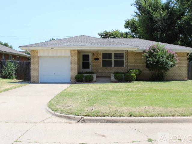 3 BR, 1 BA Apartment 5312 N Sapulpa Ave, Oklahoma City, OK 73112