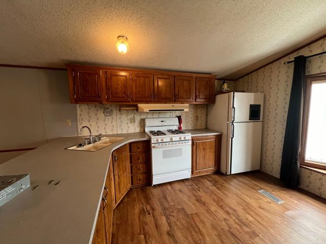 3 BR, 1 BA Apartment 5325 CLASSIC LANE, PLATTEVILLE, WI 53818