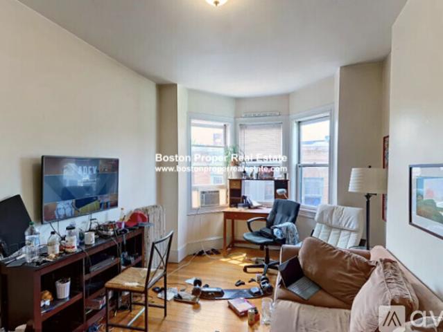 3 BR, 1 BA Apartment 53 Joy St, Unit 4, Boston, MA 02114