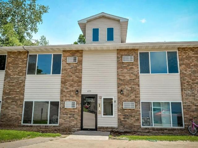 3 BR, 1 BA Apartment 655 12th Street Southwest Unit 03, Forest Lake, MN 55025