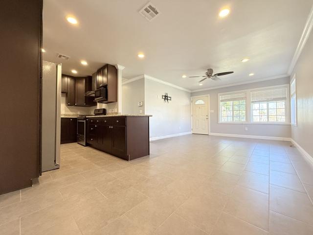 3 BR, 1 BA Apartment 6660 Charlesworth Ave, North Hollywood, CA 91606