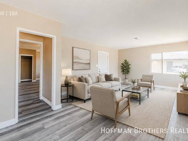 3 BR, 1 BA Apartment 6833 11th Ave, Los Angeles, CA 90043