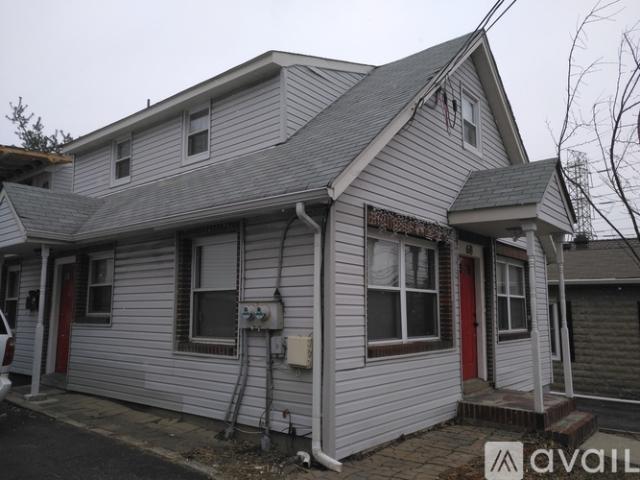 3 BR, 1 BA Apartment 68 Ramapo Valley Road, Mahwah, NJ 07430