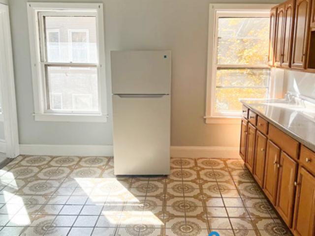3 BR, 1 BA Apartment 69 Cabot St, Unit 3, Hartford, CT 06112
