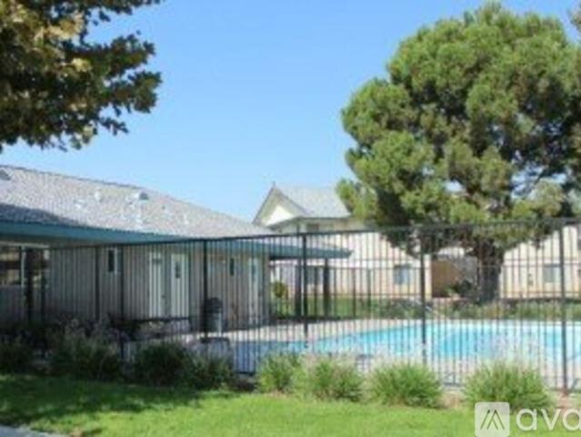 3 BR, 1 BA Apartment 600 Morning Dr, Unit 661 363 6434, Bakersfield, CA 93306