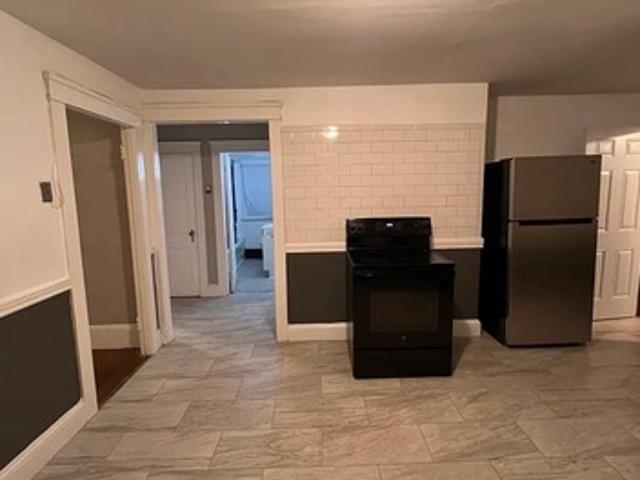 3 BR, 1 BA Apartment 618 Reservoir Avenue, Unit Floor 3, Cranston, RI 02910