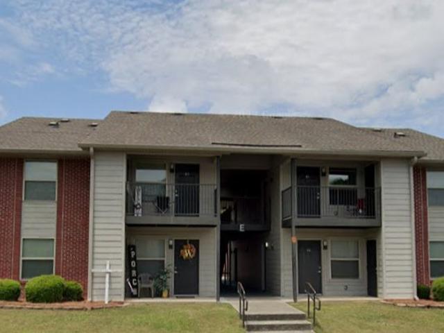 3 BR, 1 BA Apartment 622 N M. L. K. Jr. Blvd Wadley, GA 30477