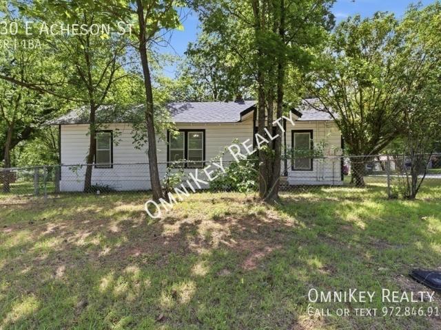 3 BR, 1 BA Apartment 630 E Acheson St, Denison, TX 75021