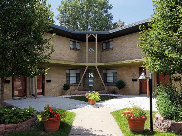 3 BR, 1 BA Apartment 7440 W 10th Ave, Lakewood, CO 80214