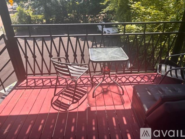 3 BR, 1 BA Apartment 744 Congress Avenue, Unit 2, New Haven, CT 06519