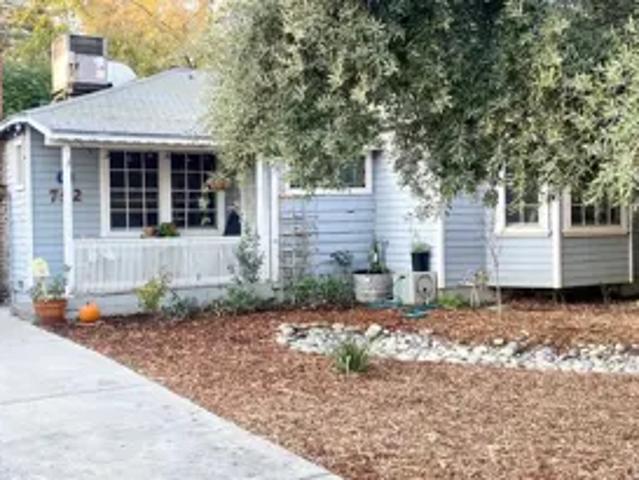 3 BR, 1 BA Apartment 752 E Garland Ave, Fresno, CA 93704