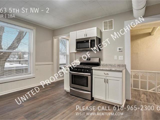 3 BR, 1 BA Apartment 763 5th St NW, Grand Rapids, MI 49504