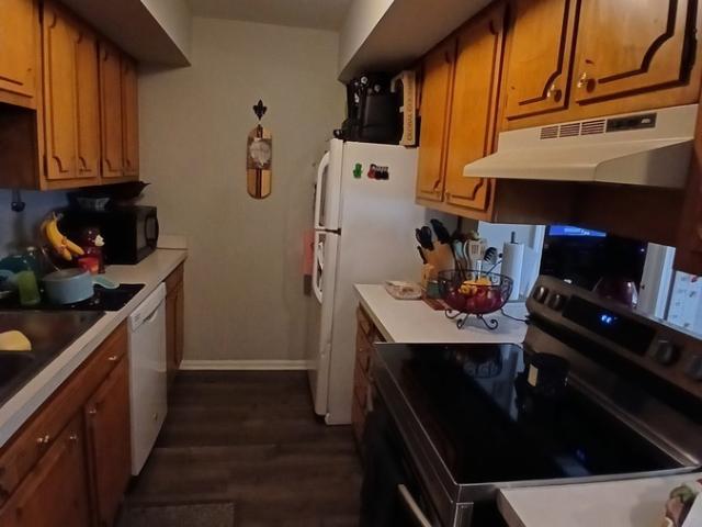 3 BR, 1.5 BA Apartment 782 Concord Lane, Barrington, IL 60010