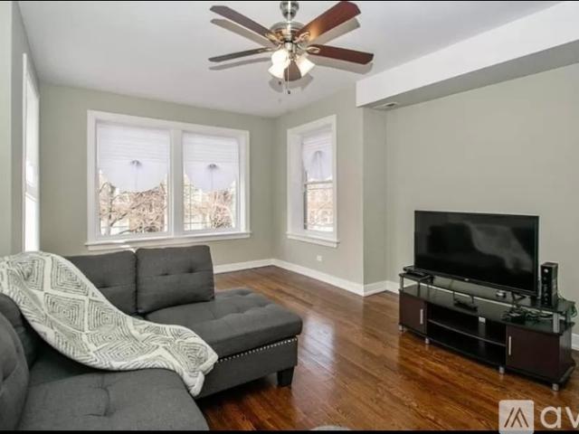 3 BR, 1 BA Apartment 7831 S Loomis St, Unit 2, Chicago, IL 60609