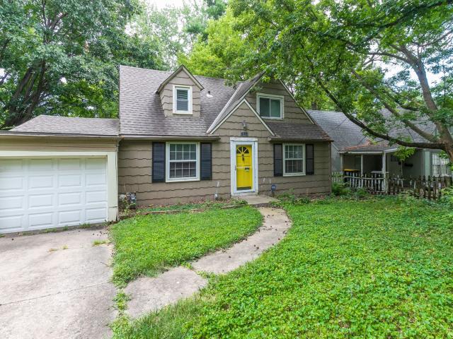3 BR, 1 BA Apartment 7833 Madison Ave, Kansas City, MO 64114