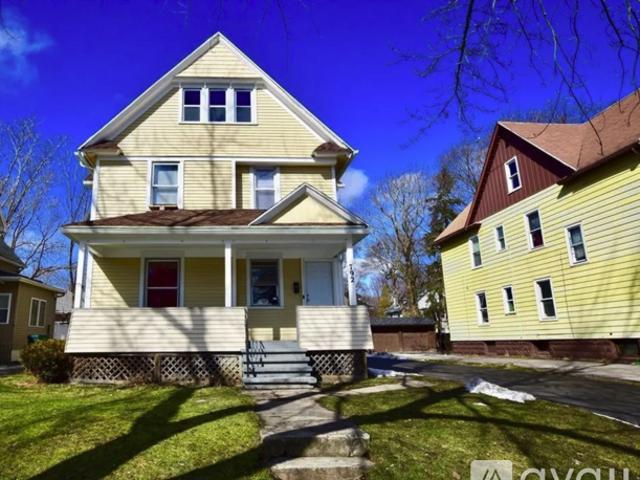 3 BR, 1 BA Apartment 792 Garson Avenue, Unit 2, Rochester, NY 14609