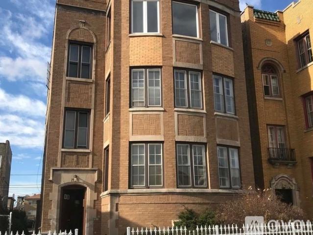 3 BR, 1 BA Apartment 7946 S Honore St, Unit 3, Chicago, IL 60620
