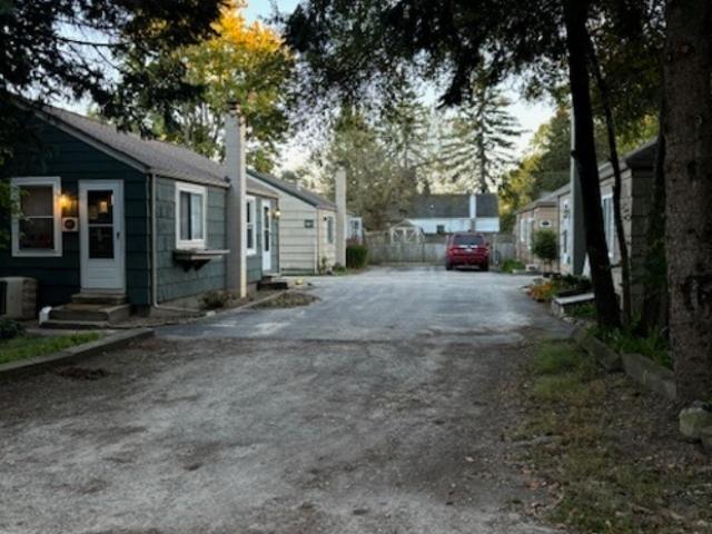 3 BR, 1 BA Apartment 79 Longfellow Rd, Whitmore Lake, MI 48189