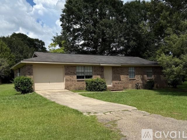 3 BR, 1 BA Apartment 79 Riley Rd, Dothan, AL 36301